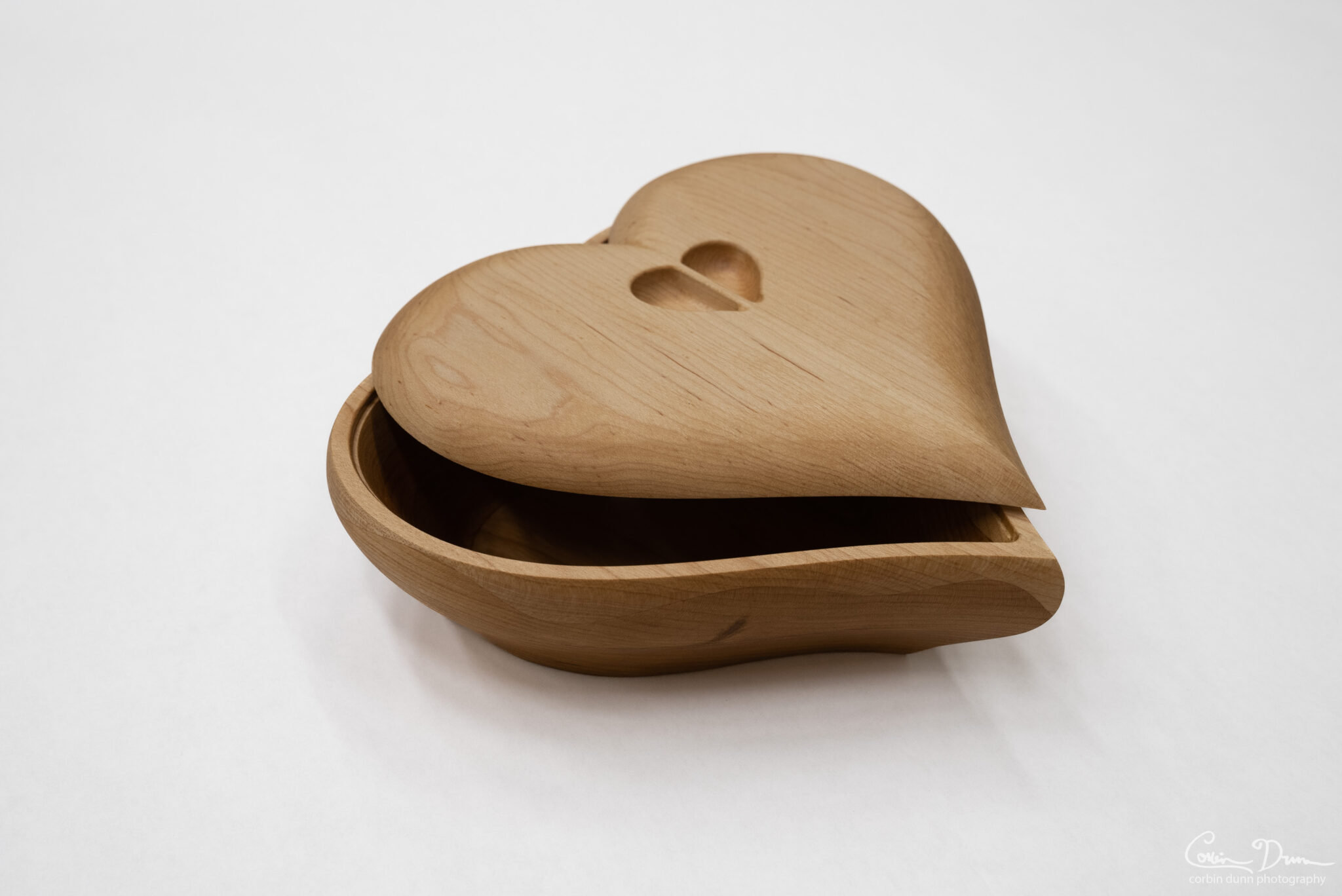 Heart Box – Cherry Wood with Maple Top Lid and Wave in the Middle ...